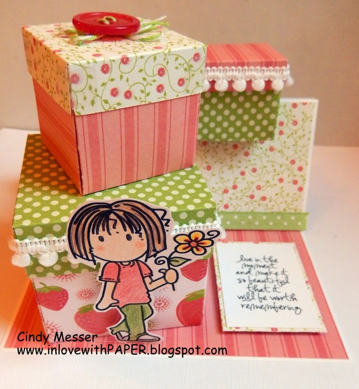 In Love with PAPER!!: Easel Box card