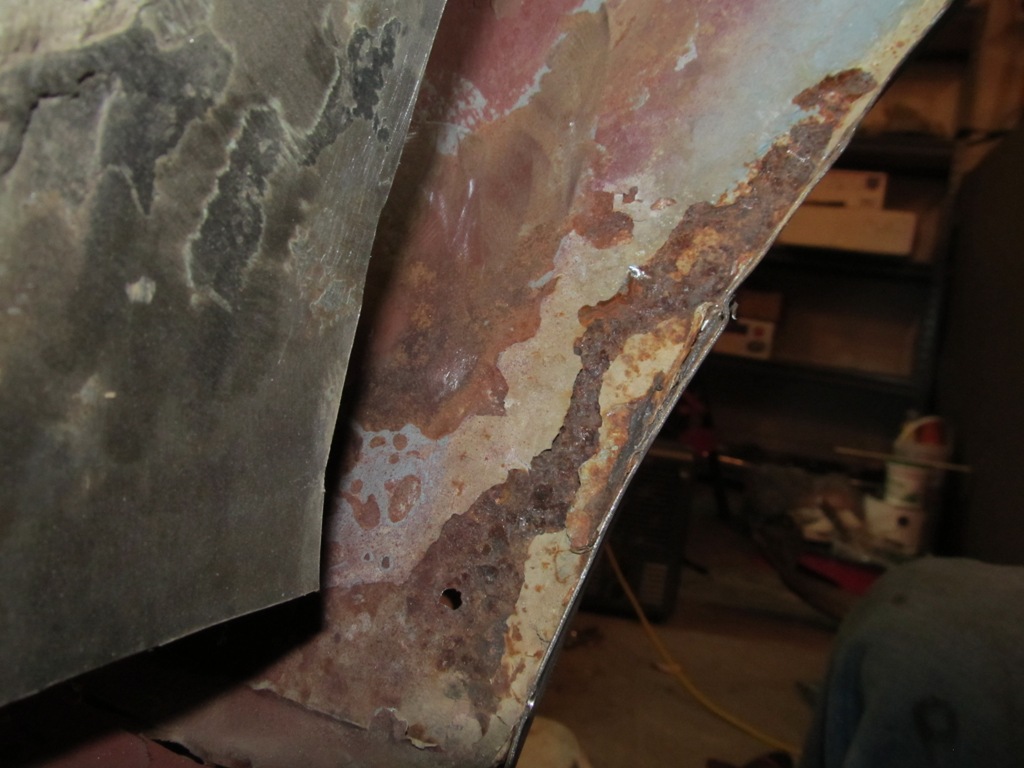 How to assess rust damage on a quarter panel