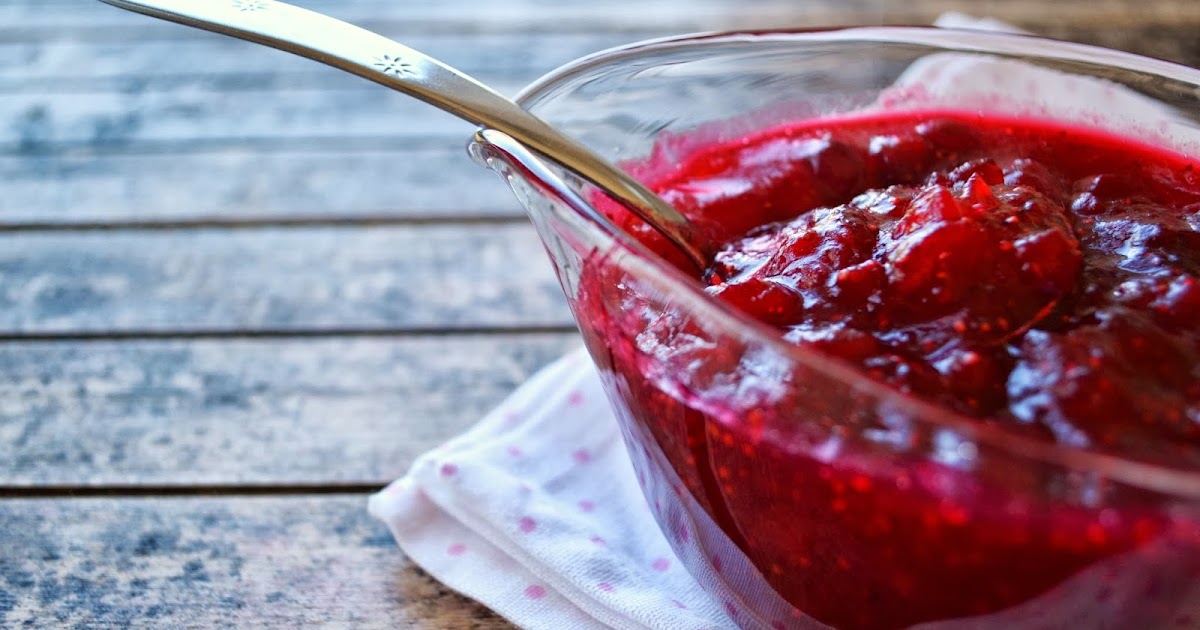 Crantini sauce (cranberry and vodka with a twist)
