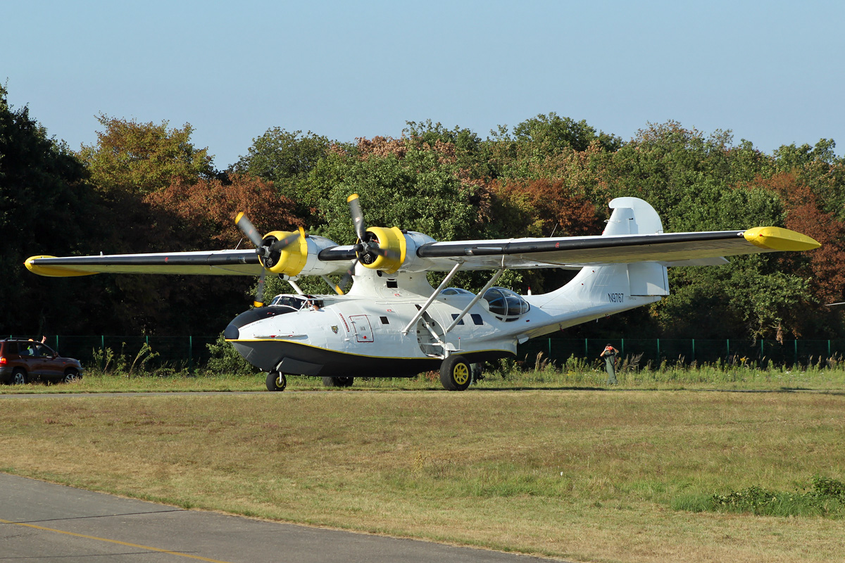 Eastwings: Consolidated PBY-5A Canso * France's Flying Warbirds ...