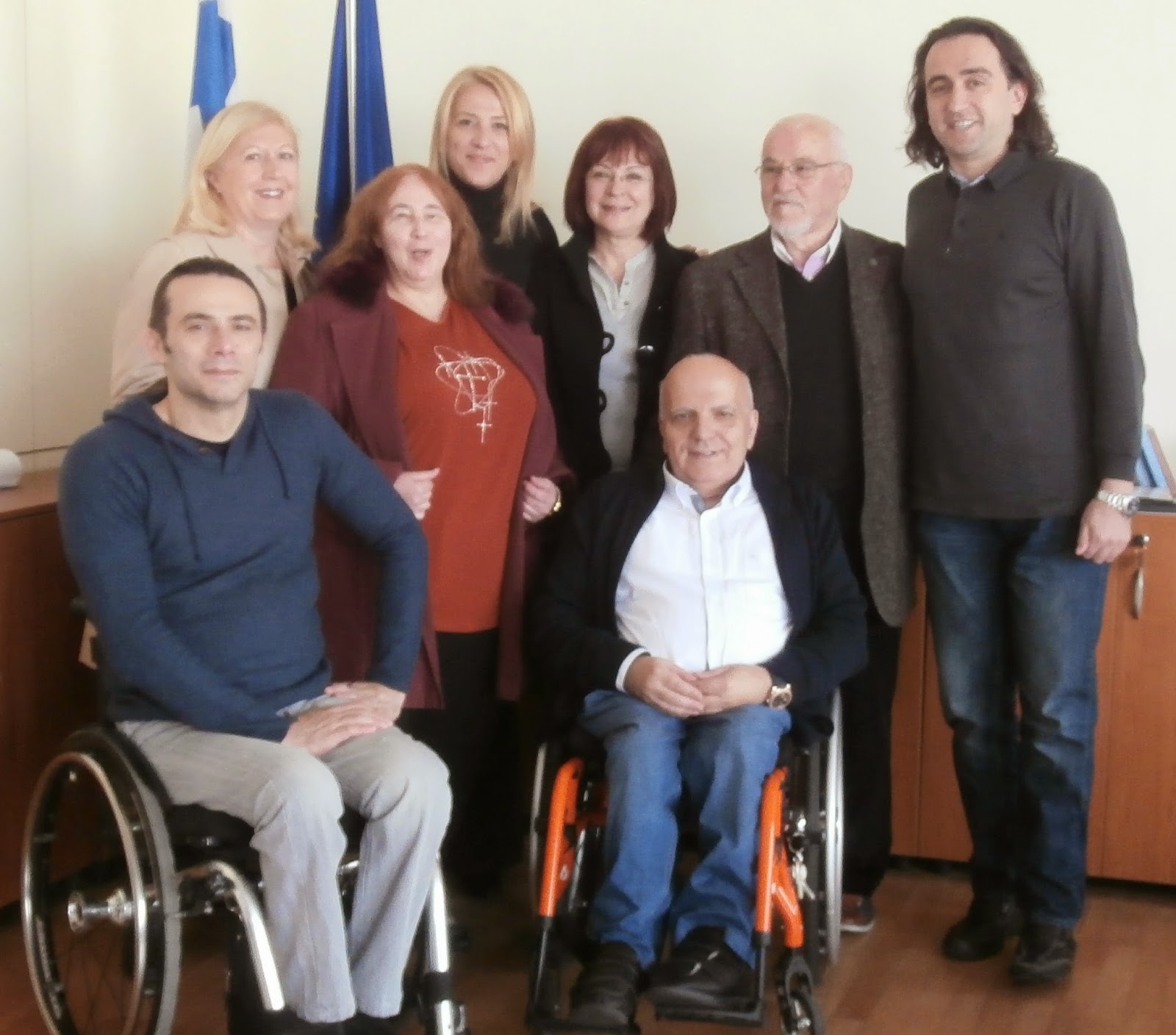 ΤΑ ΜΕΓΑΡΑ ΤΩΡΑ: ΣΥΝΑΝΤΗΣΗ ΤΗΣ ΡΕΝΑΣ ΔΟΥΡΟΥ ΜΕ ΤΗΝ ΕΛΛΗΝΙΚΗ ...