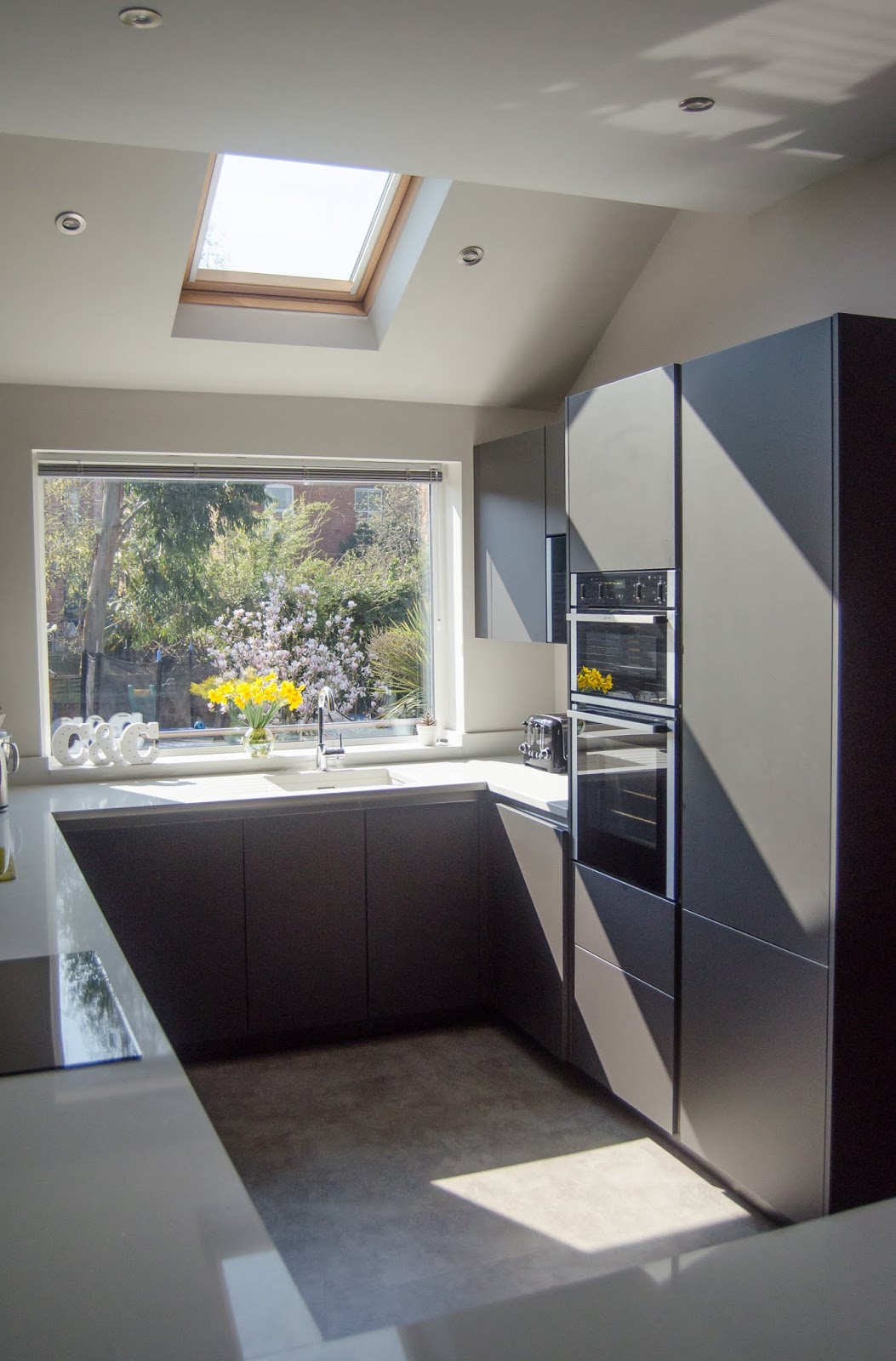 Side Street Style: Making a Loft Bathroom Extension Feel Spacious with ...