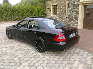 Mercedes W211 Designo: E63 AMG Paket & Lorinser Turbinenfelgen
