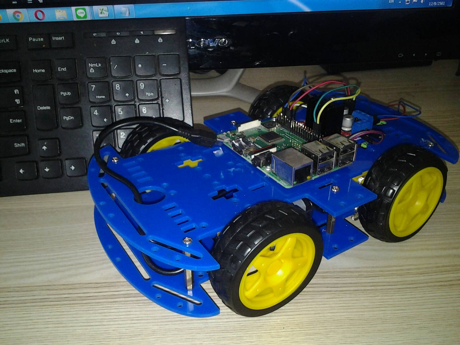 หุ่นยนต์ Raspberry Pi โปรเจคหุ่นยนต์ Raspberry Pi ควบคุมด้วย Keyboard