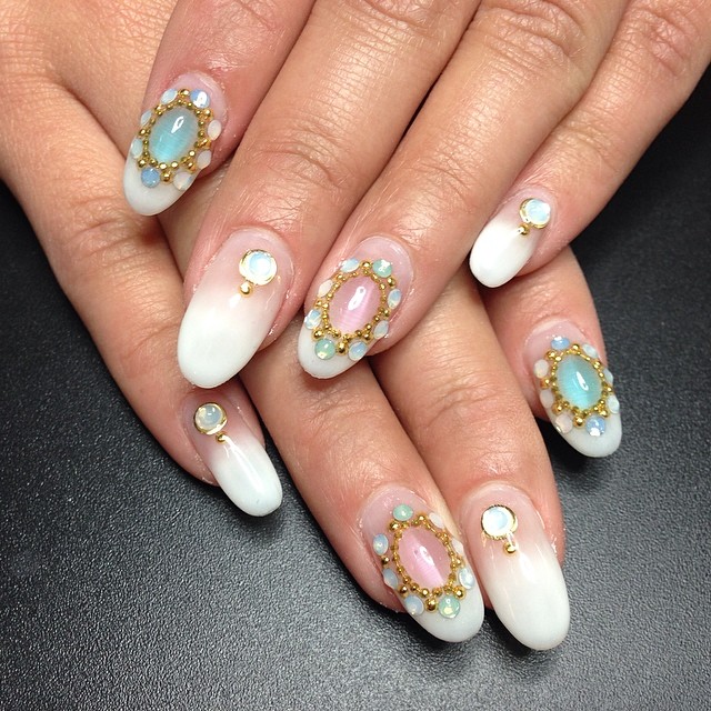 Bohemian Nail Art: Trend Alert