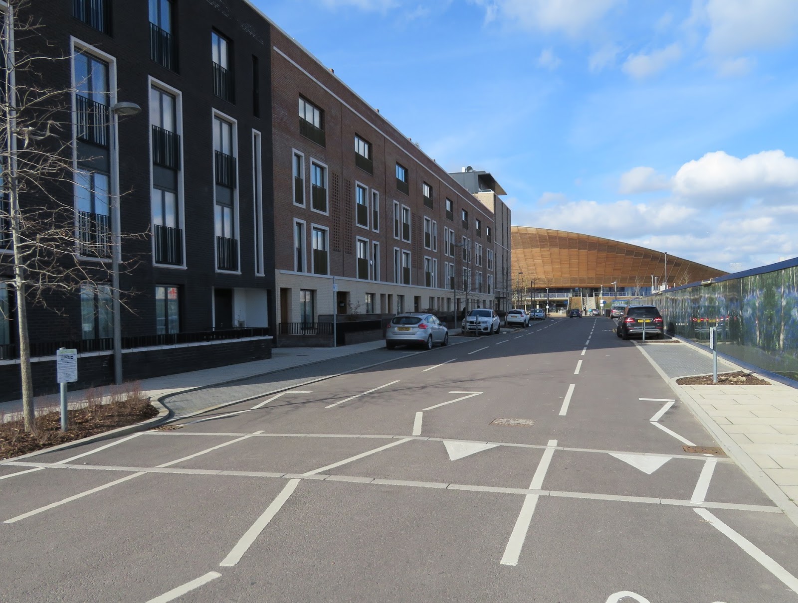 Hackney cyclist: Chobham Manor: The newest neighbourhood in the Olympic ...