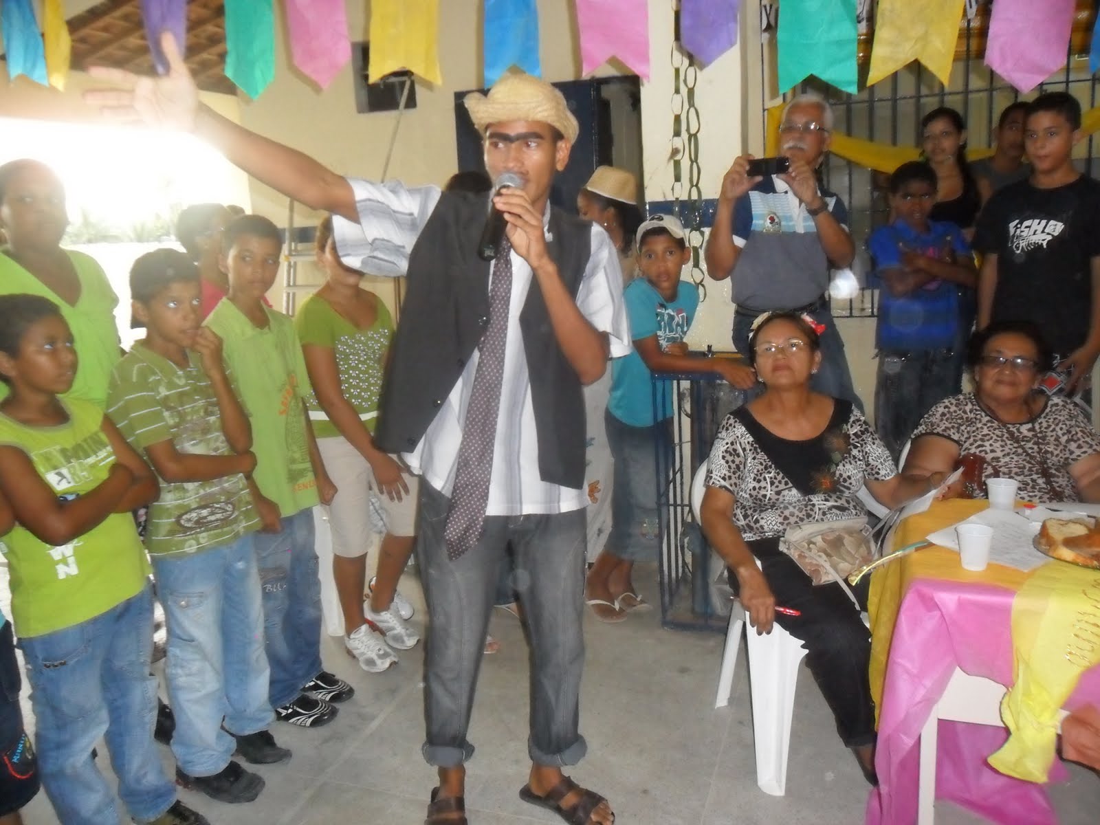 Escola Des. Carlos Xavier Paes Barretto Escola Des. Carlos Xavier Paes Barretto