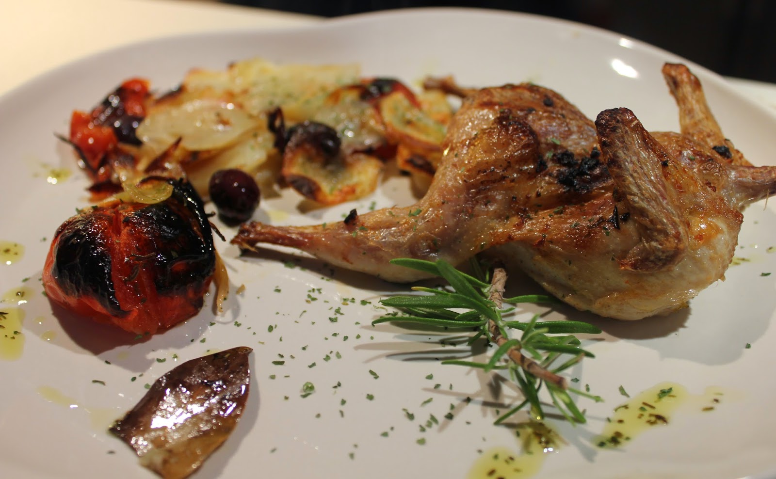 Mi puchero: Codornices asadas con finas hierbas o la valía de un pueblo ...