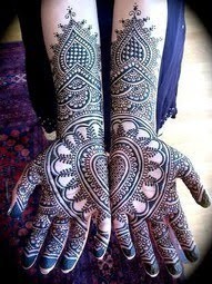 25 Beautiful Henna Designs | the perfect line