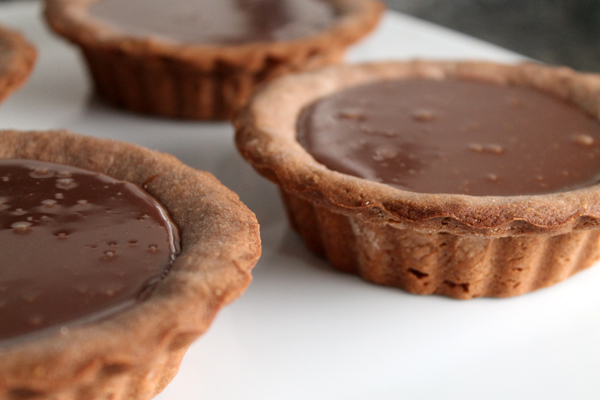 Wilde in the Kitchen: Tarte au Chocolate au Lait