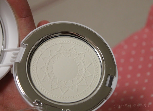 Fashion Holic: OHUI Sun Science Powder Sunblock Natural Skin SPF50 11g