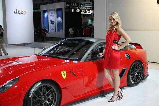 AUTO SHOW LADIES PHOTOS: Auto Show Ladies Photos