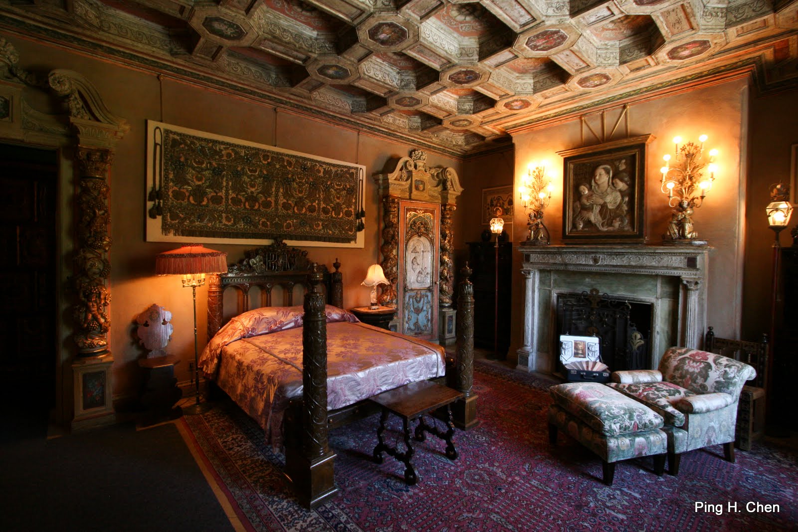 Beautiful Abodes: In A Castle: Hearst Castle