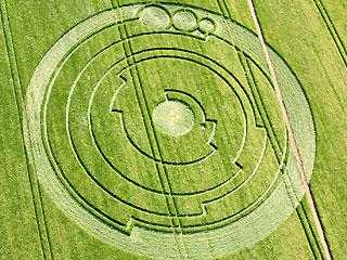 Crop Circle the most intricate patterns in the UK is solved ...