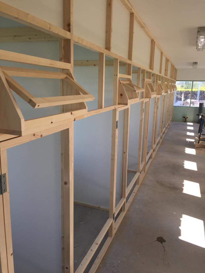 Greek Yorkshire Canaries: The buliding of the amazing aviary of James ...