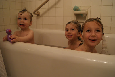 Worth Family: Bathtime Fun