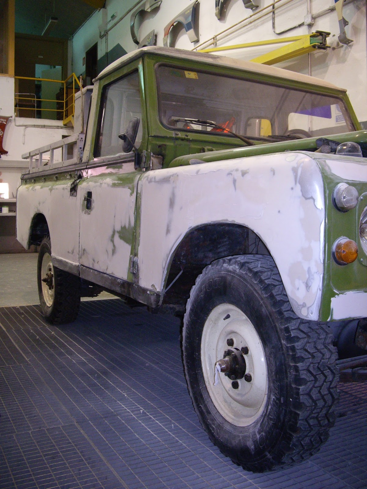 MOTORÓN: - Land Rover - Restauración