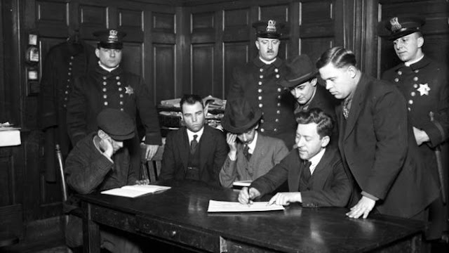 The Digital Research Library of Illinois History Journal™ : The Palmer ...