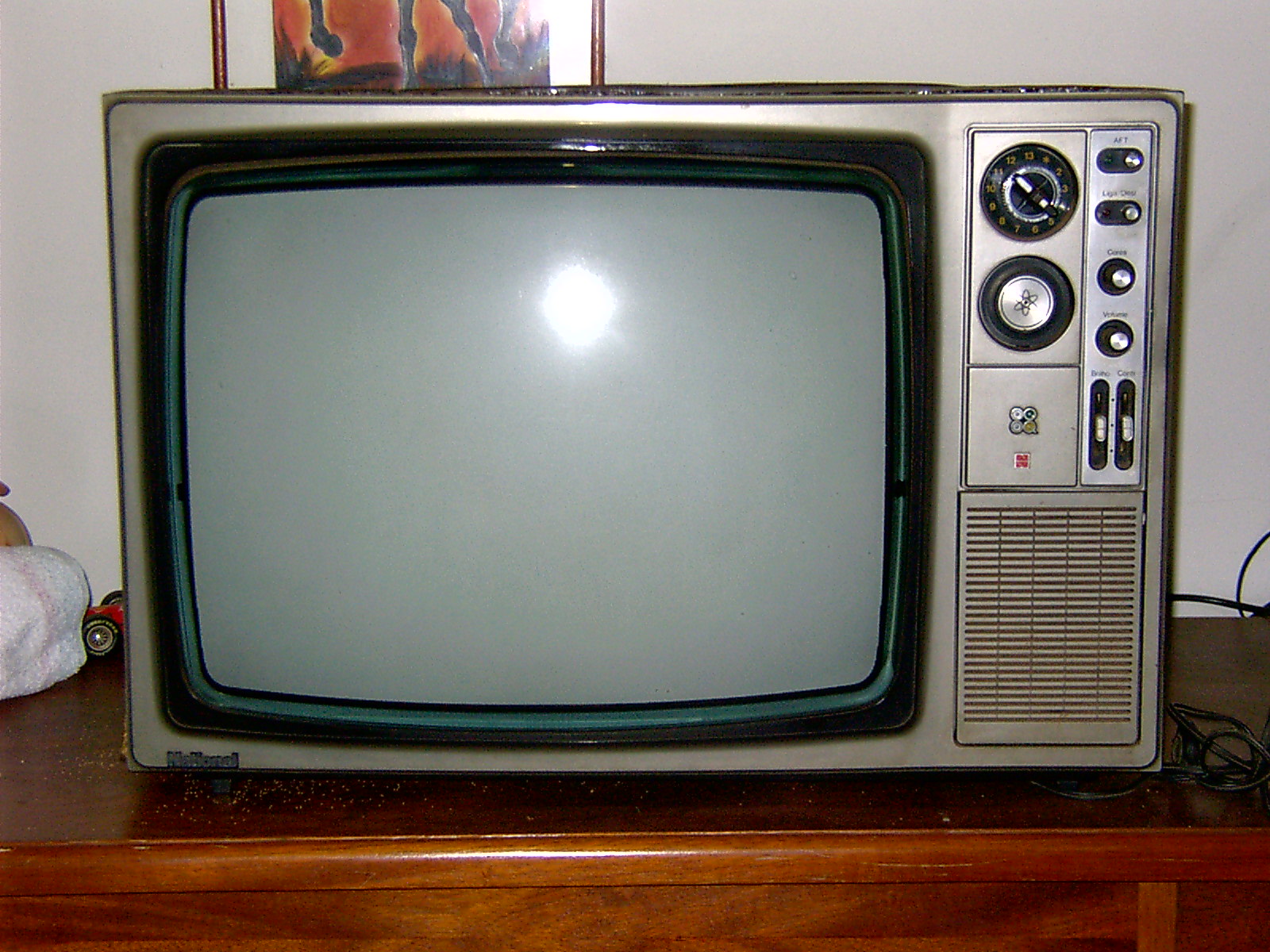 Monumento, Arquitetura e Arte: História da Televisão no Mundo.