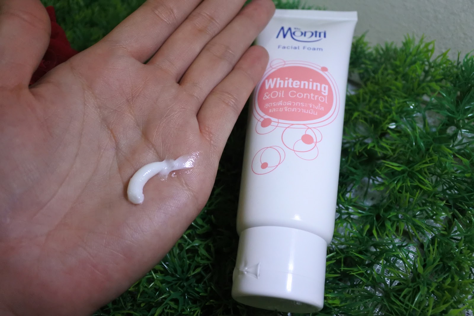 Dr.Montri facial foam สูตรผิวกระจ่างใส และขจัดความมัน - SARA-PAT (สาระ พัช)