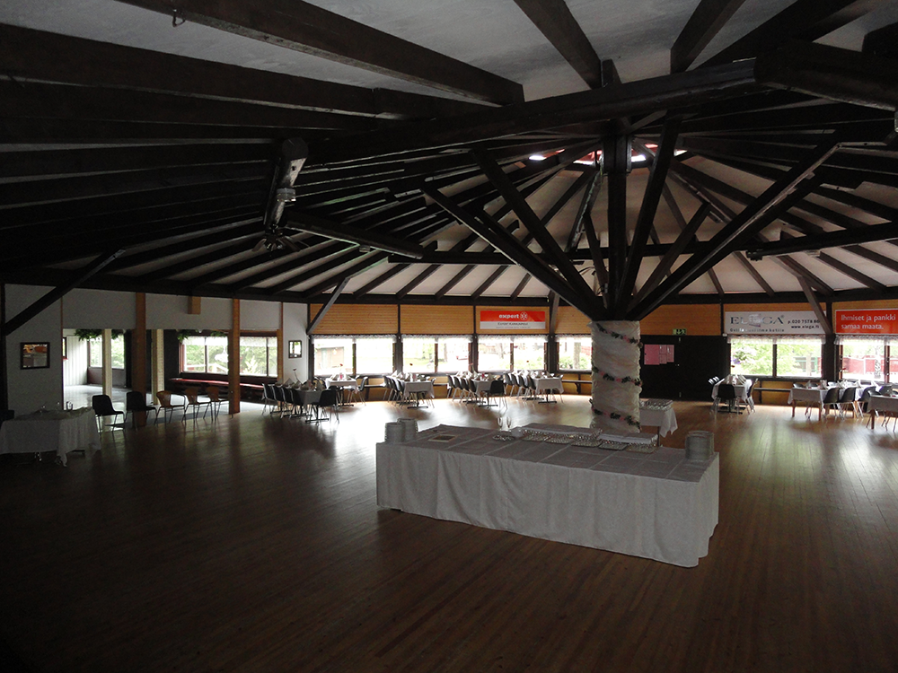 Maarakennus koneita.: Tanssilava / Lavatanssit