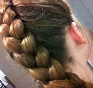 Life and Other Shenanigans: Pop Up French Braid