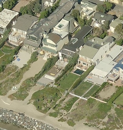 Celeb R.E Everybody Loves Ray Romano Lists Woodland Hills Gated Home at ...