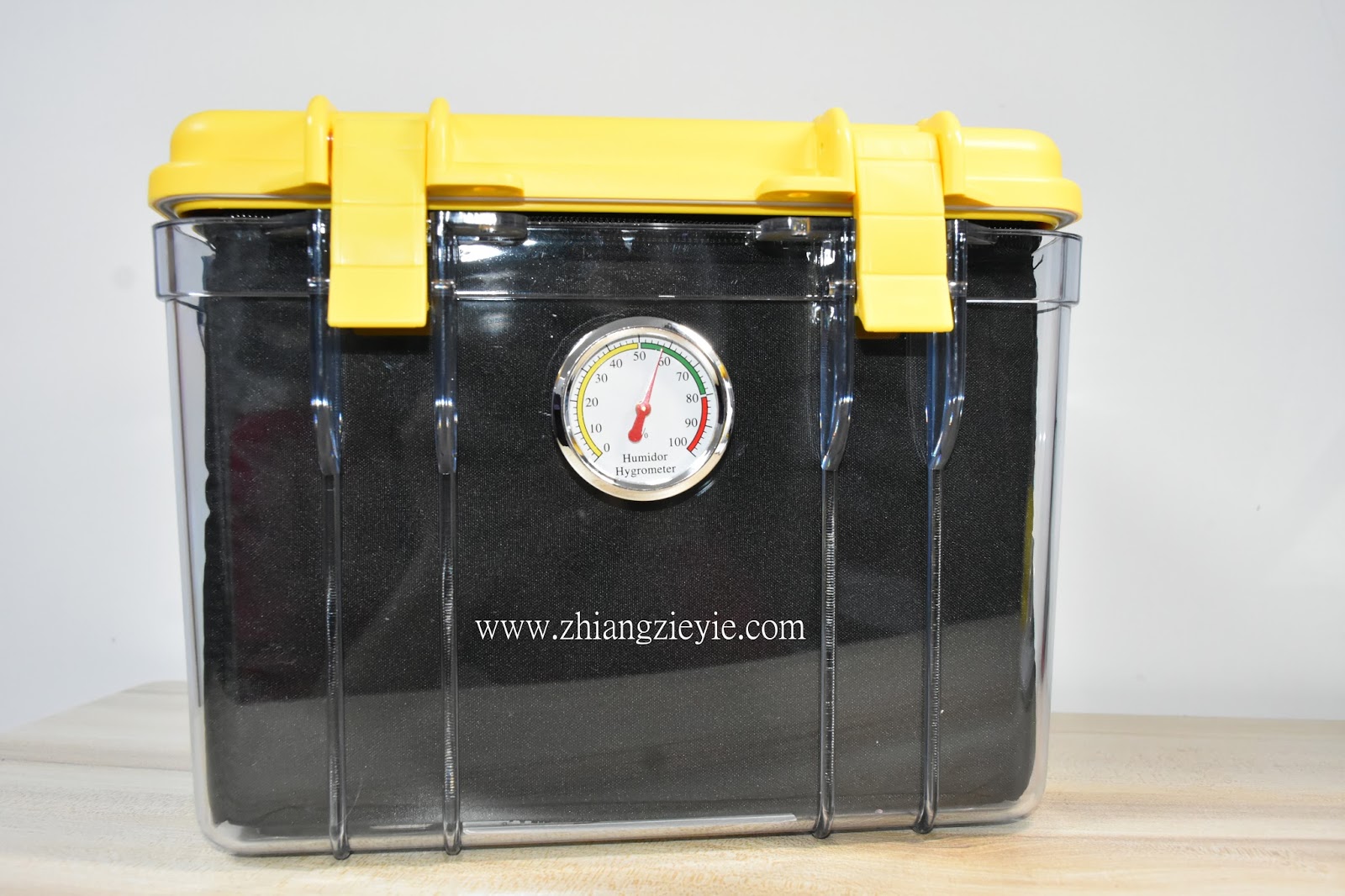 Dry Box Dan Silica Gel | Zhiang Zie Yie