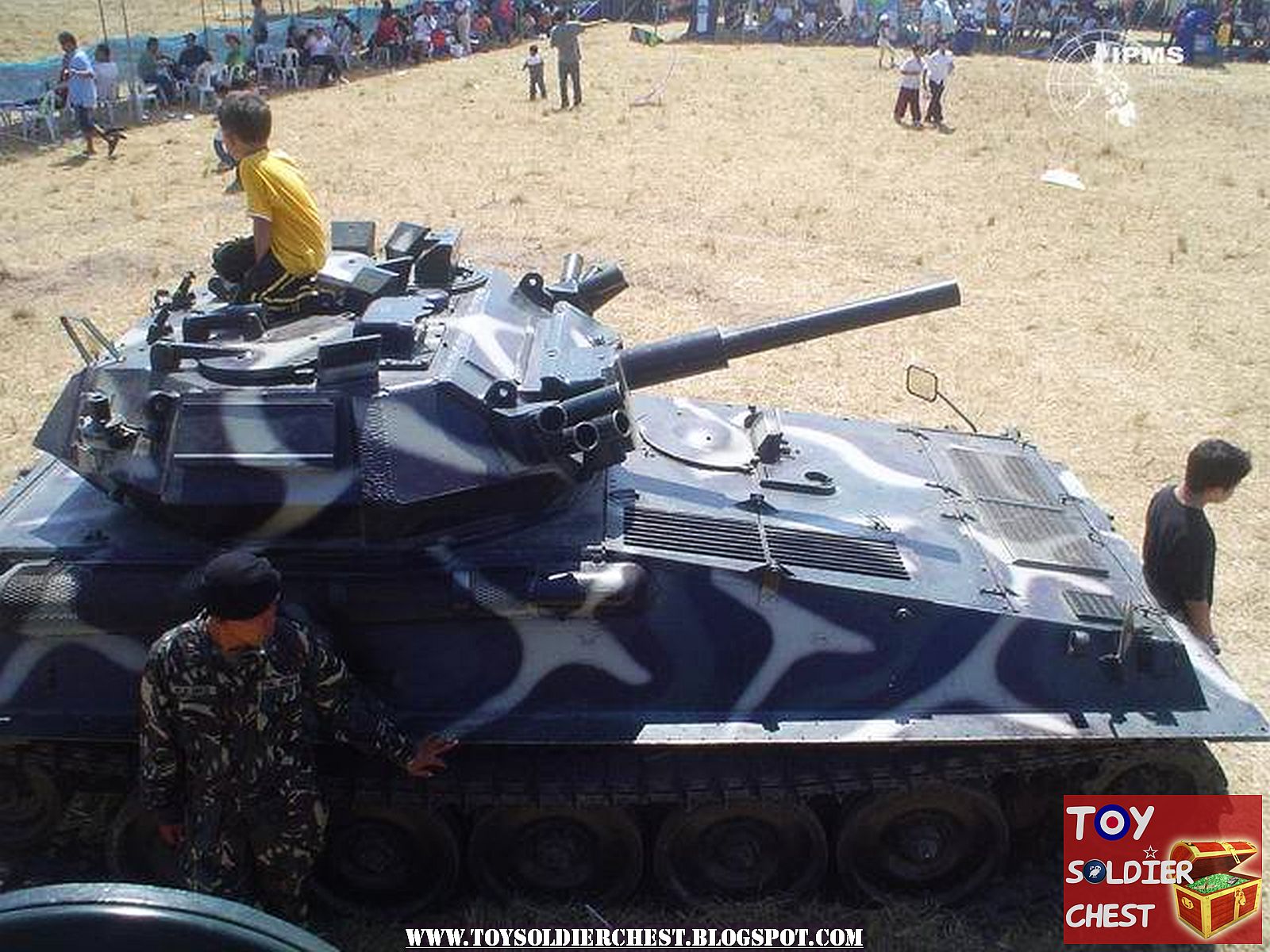 Toy Soldier Chest: Review; Airfix Scorpion / Scimitar Tank 1/76 Model ...