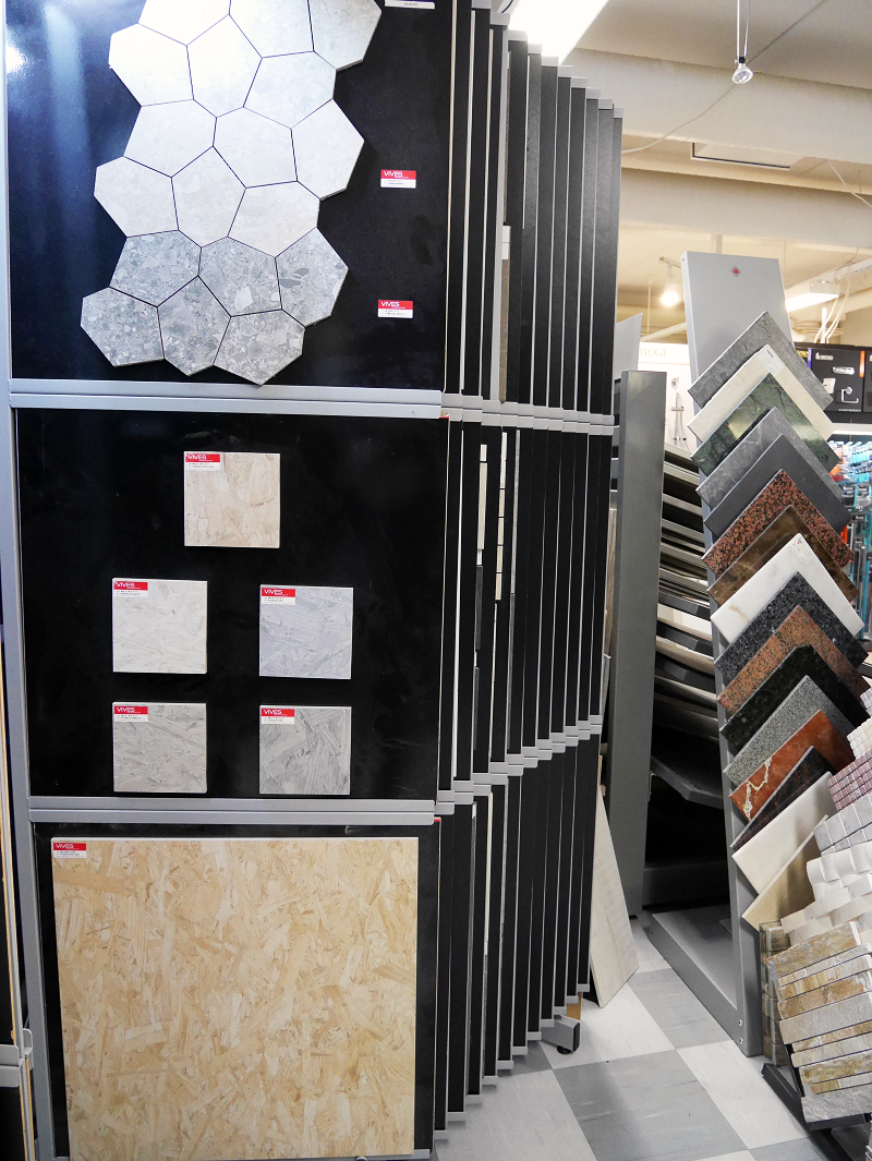 Projektila: Mikä laatta suihkuun?