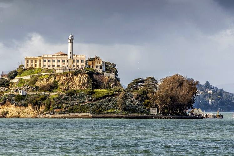 10 weird facts about the world’s most famous landmarks - Travel Events ...