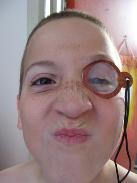 Cafe Gorgeous: How to make a monocle (but not why)