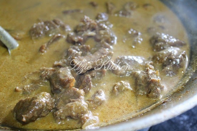 Gulai Kawah Daging Qorban Dalam Kuali - Azie Kitchen