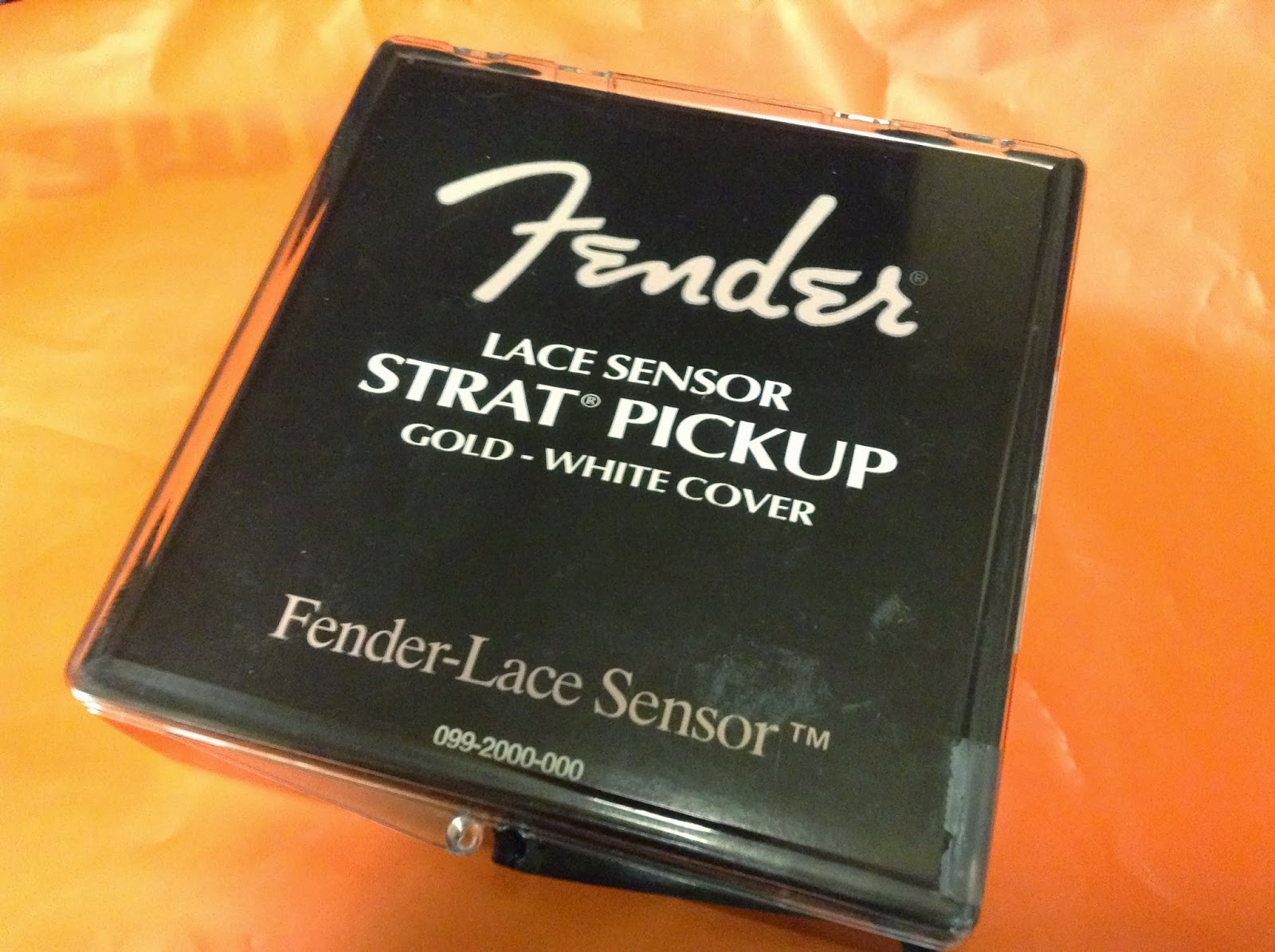 ギターとかサイクリングとか: ギター妄想その2－⑤：Fender Lace Sensor Gold PU(3個目)がウチに来たぞ