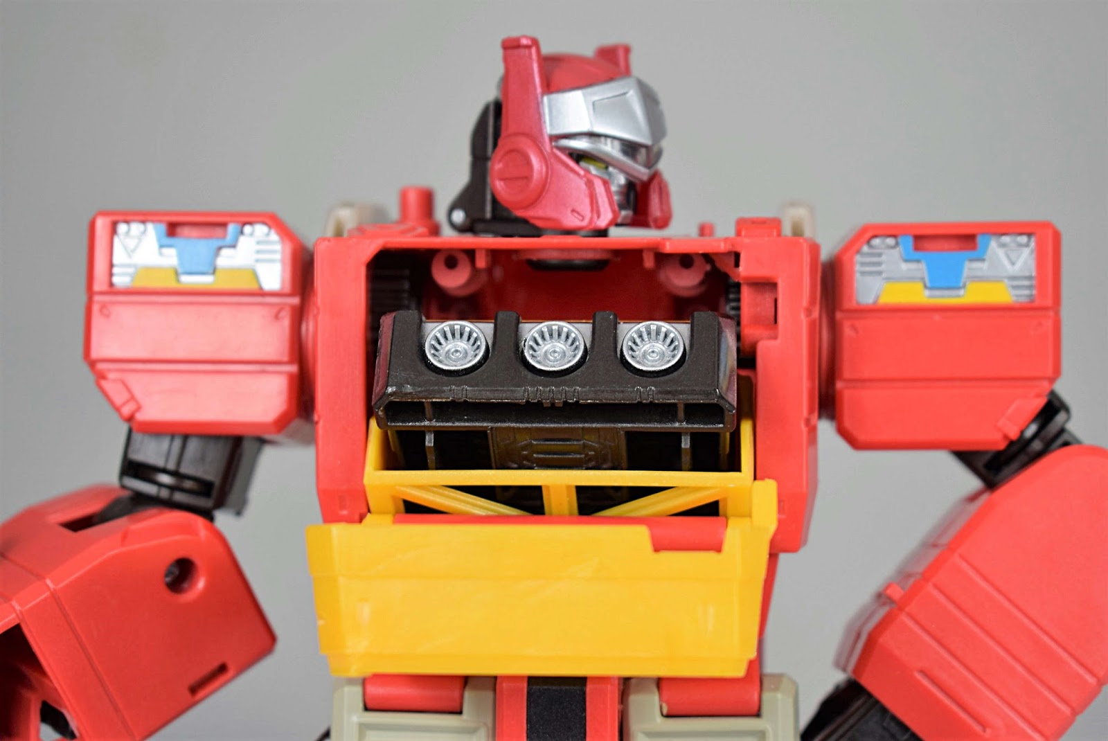 THE LORD OF THE ROBOTS: Twincast & Autobot Blaster - Hasbro Titans ...