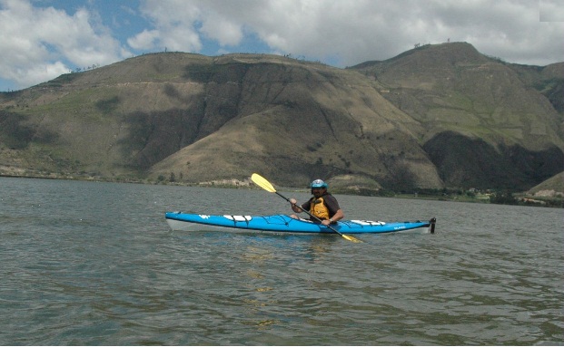 Turismo y aventura en la laguna de Yahuarcocha