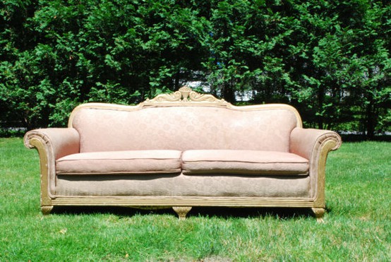 Sassy Sister Vintage: The Beauty of Burlap: A Sofa Update