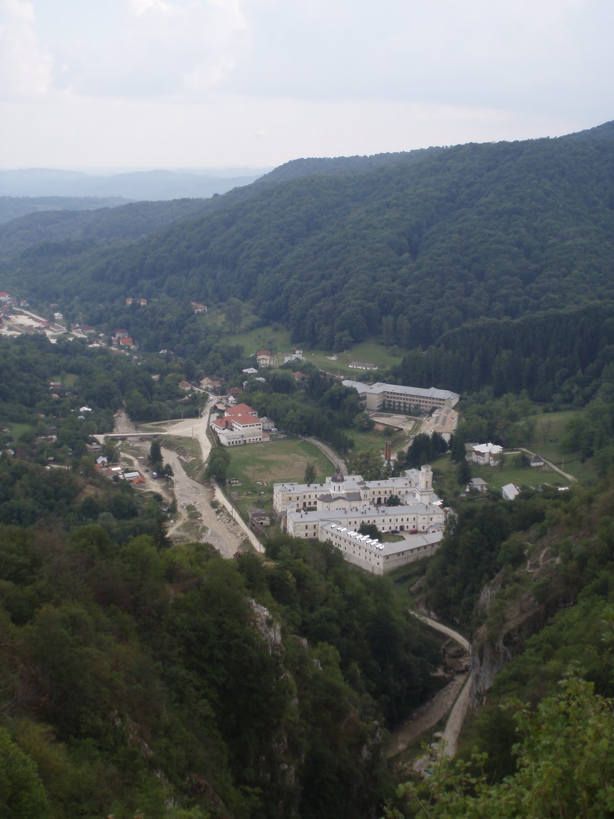 Biblioteca „General Nicolae Ciobanu” Costeşti Vâlcea: Informaţii despre ...