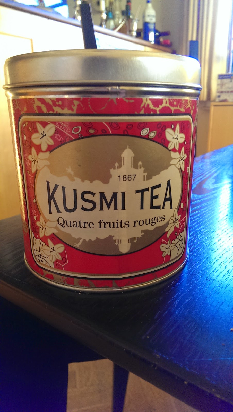 Coffee, tea and art: Kusmi Tea (Quatre fruits rouges)