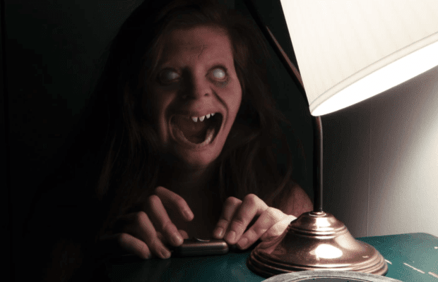 LIGHTS OUT - MOVIE TRAILER - Kimcitron