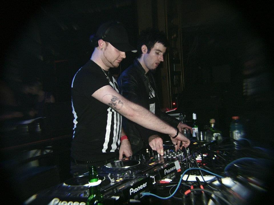 Electro House World: Knife Party - Sleaze (Feat. MistaJam)