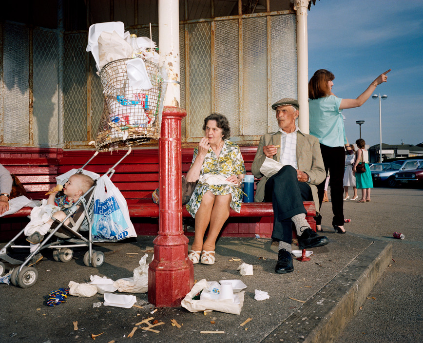39 Photographs Reveal the Realities of New Brighton, a Working Class ...