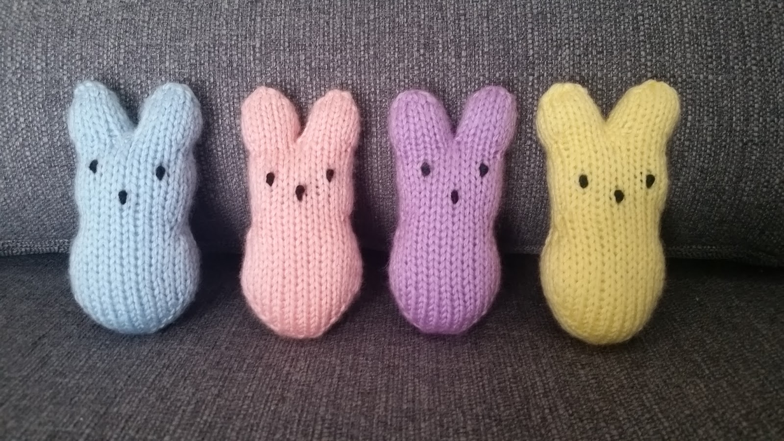 Knit Peeps Bunnies *free pattern*