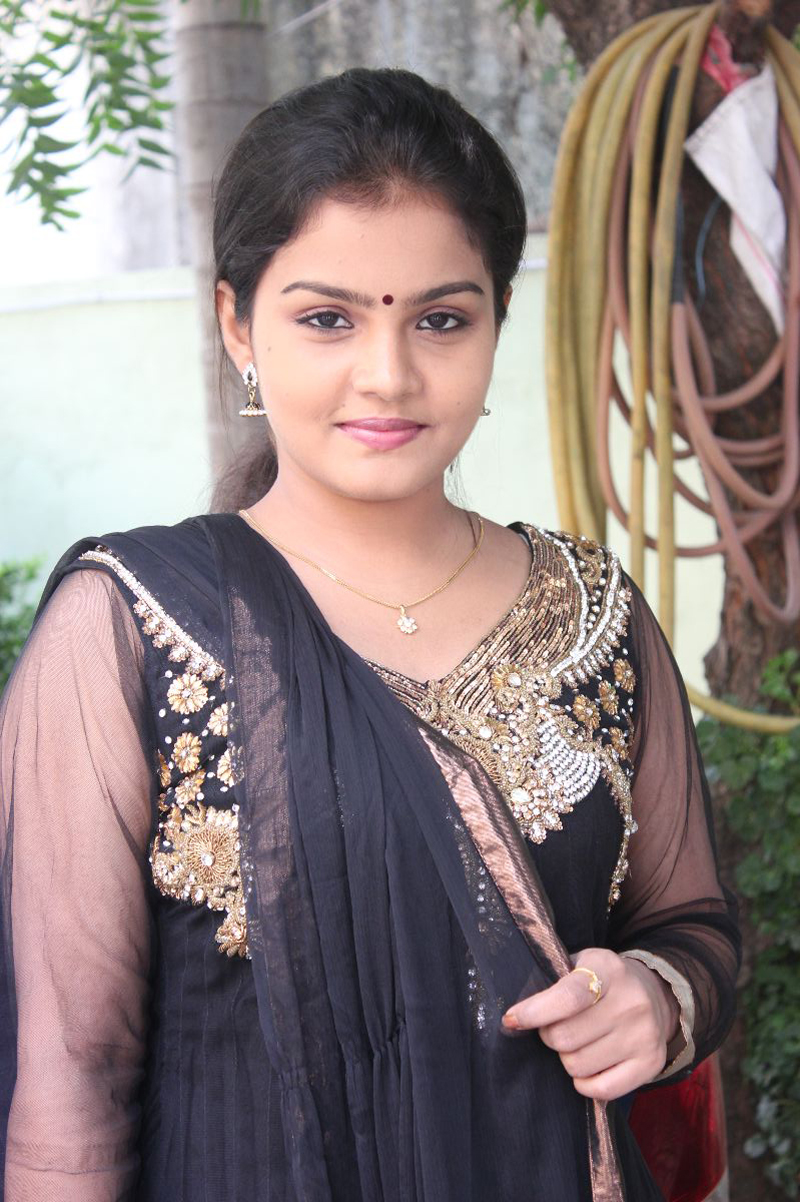 Hot Picsz: Preethi Shankar Cute Photos