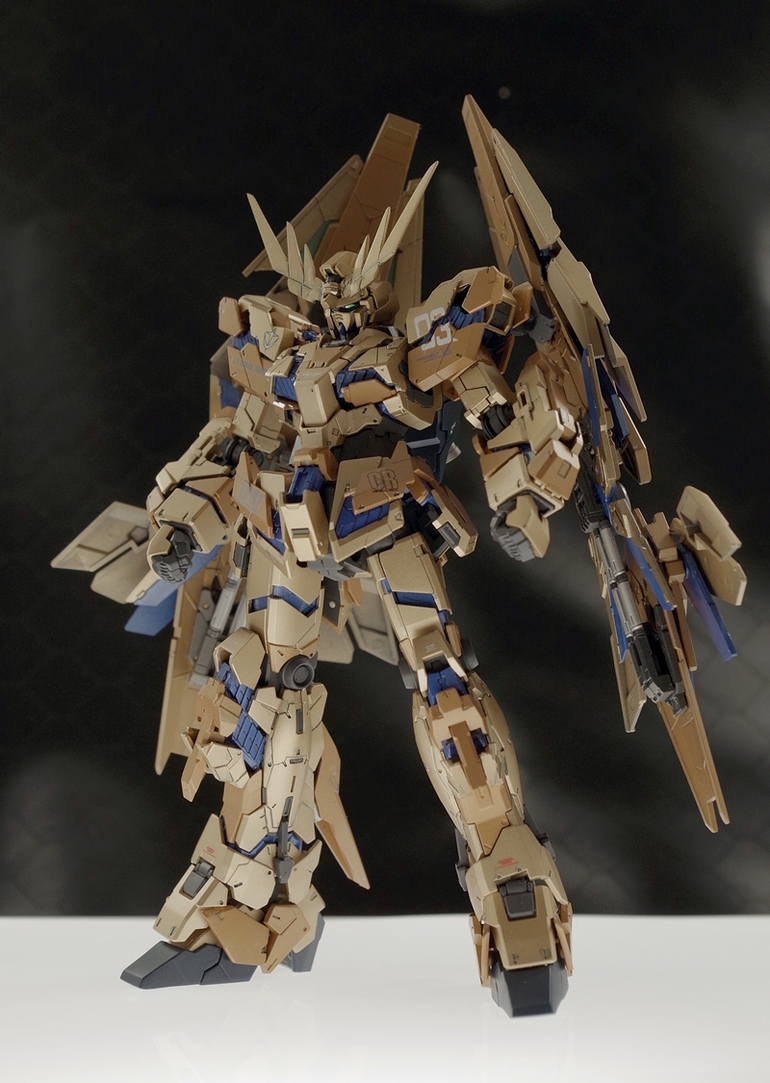 Custom Build: RG 1/144 Unicorn Gundam 03 Phenex