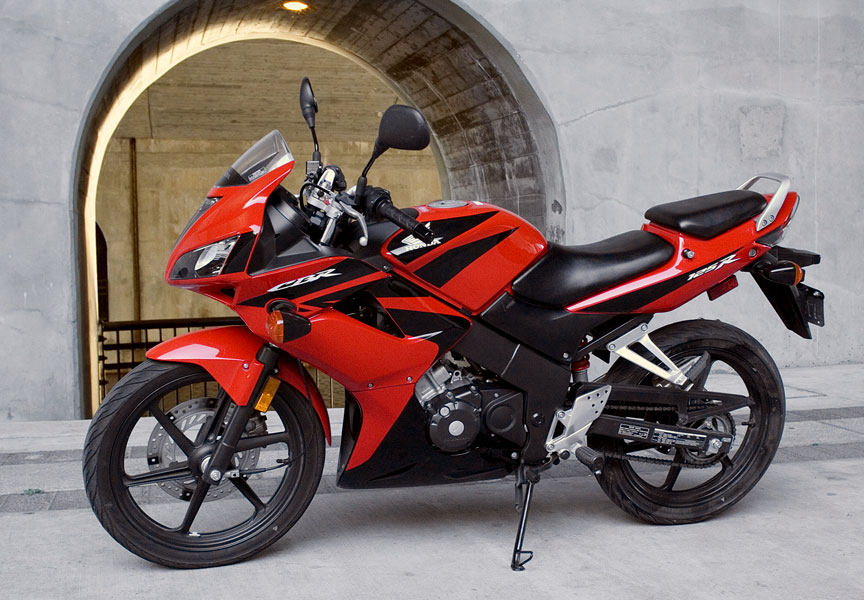 auto stark bikes: Honda CBR125R