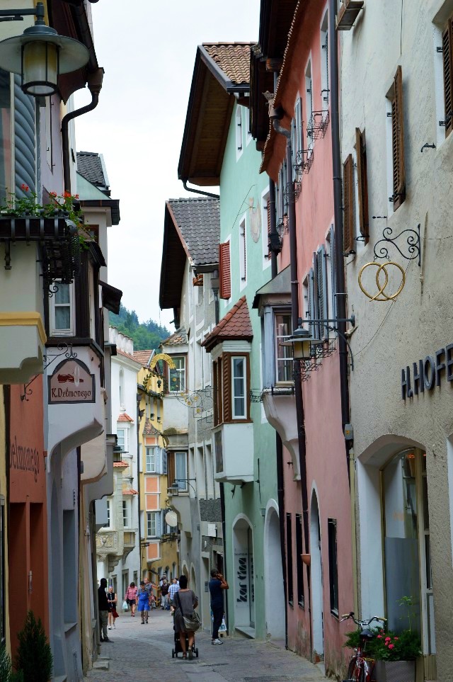 Cosa vedere a Chiusa in un giorno, la città degli artisti - Montagna di ...