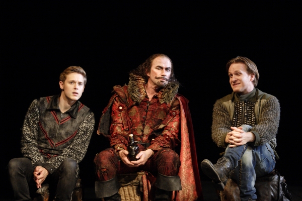 Tipsy Hippo Theatre Reviews: Rosencrantz and Guildenstern Are Dead