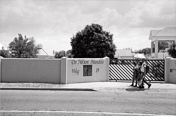 Art Splash: Sabelo Mlangeni - Ghost Towns - Michael Stevenson Gallery ...