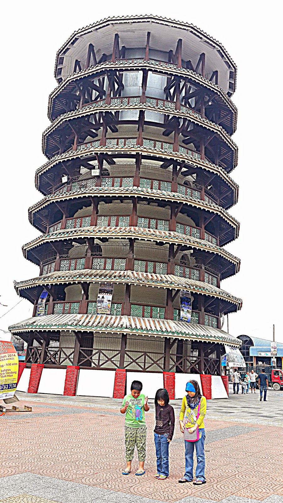 Menara Condong Teluk Intan Perak